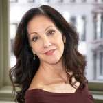 Cynthia Harvey | To The Pointe